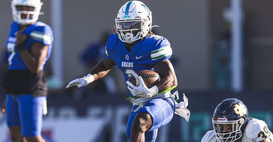 No. 9 UWF Runs Over Mississippi College, 45-17, On Homecoming ...