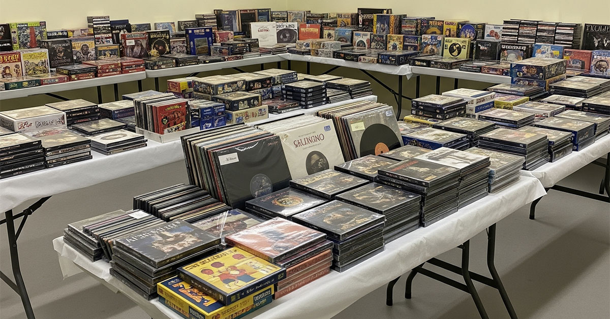 CDs, DVDs, Puzzles, Vinyl Records, Audio Books, And Puzzles In Library ...